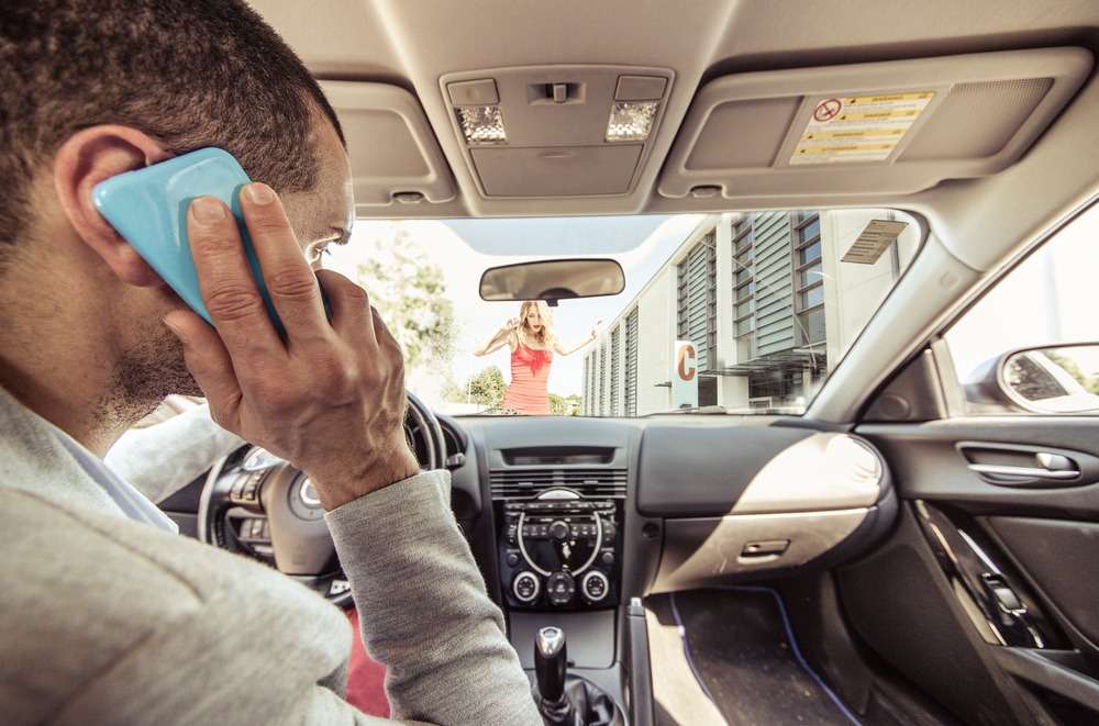 Distracted Driving Accident Lawyer in Pittsburgh | Call Now